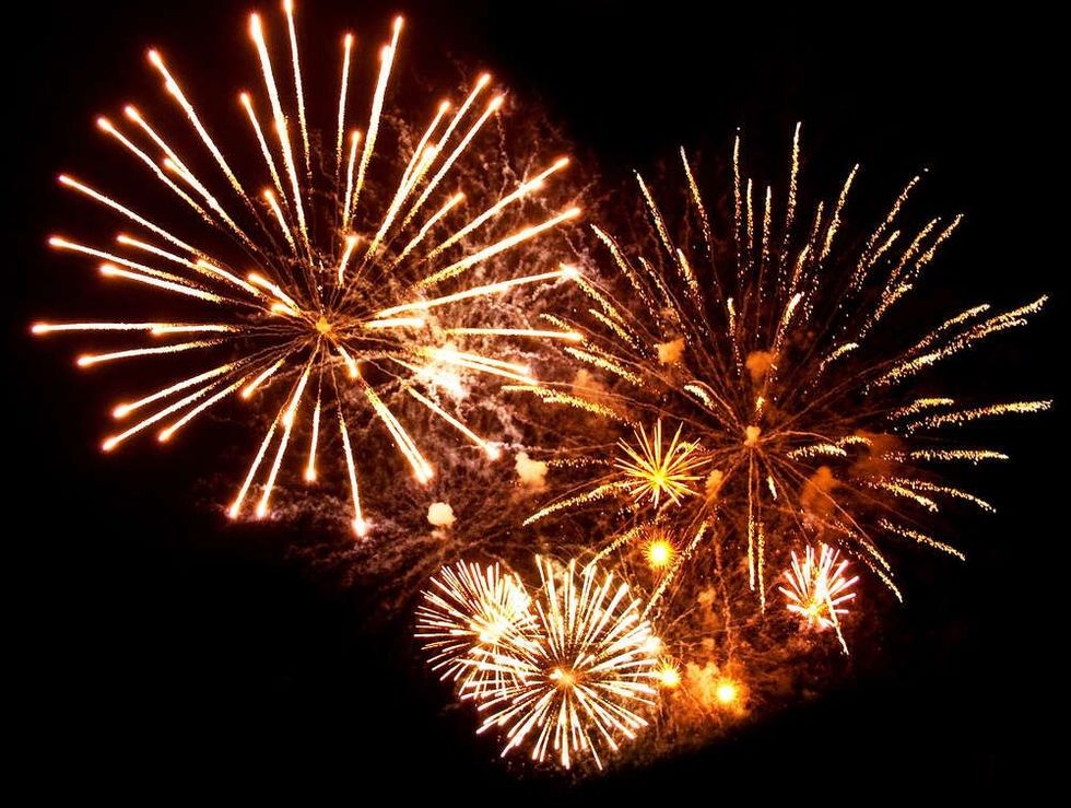50 Best Fireworks Quotes That Light Up The Sky | Kidadl