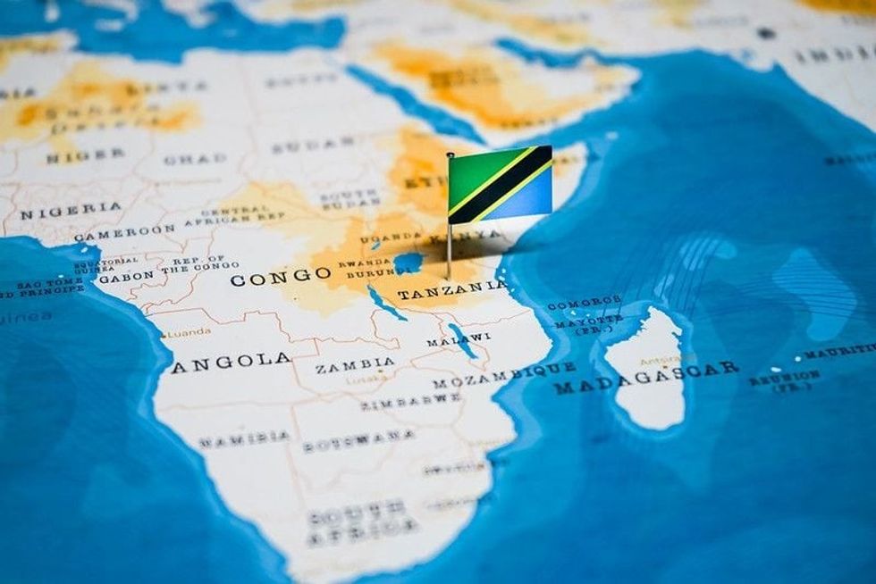 100 African Last Names With Meanings And History | Kidadl