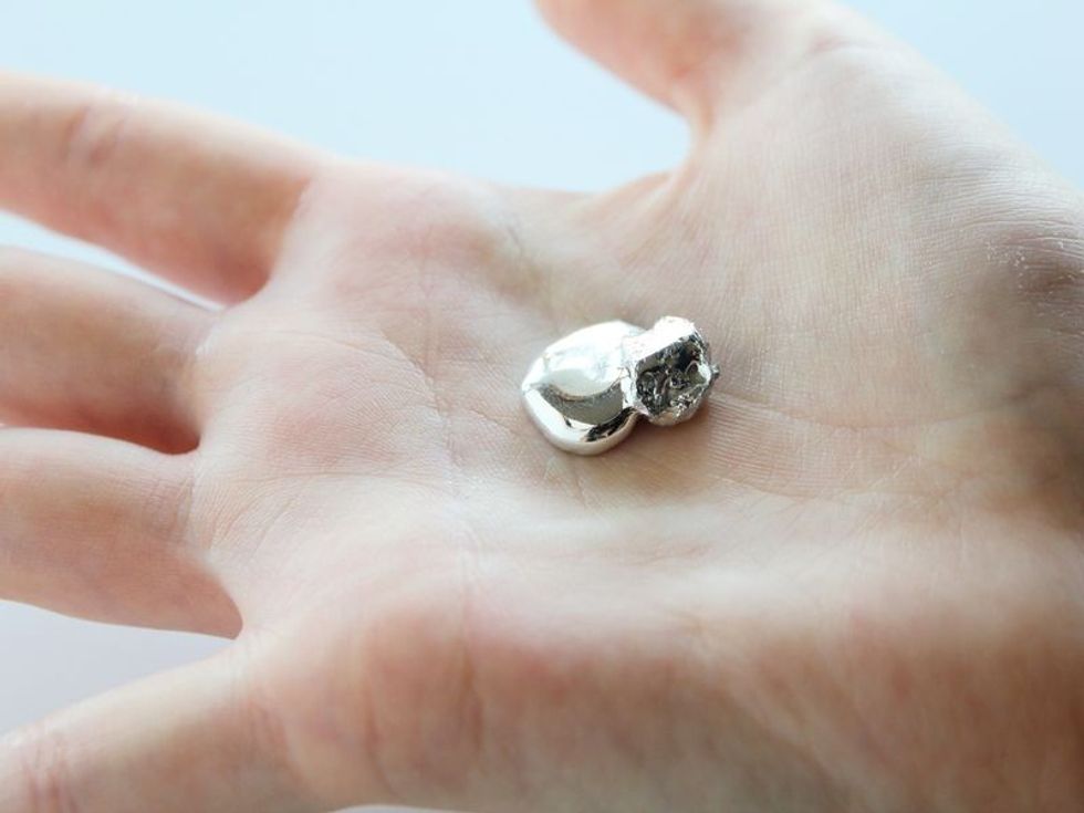 What Is The Only Metallic Element That Is Liquid At Room Temperature ...