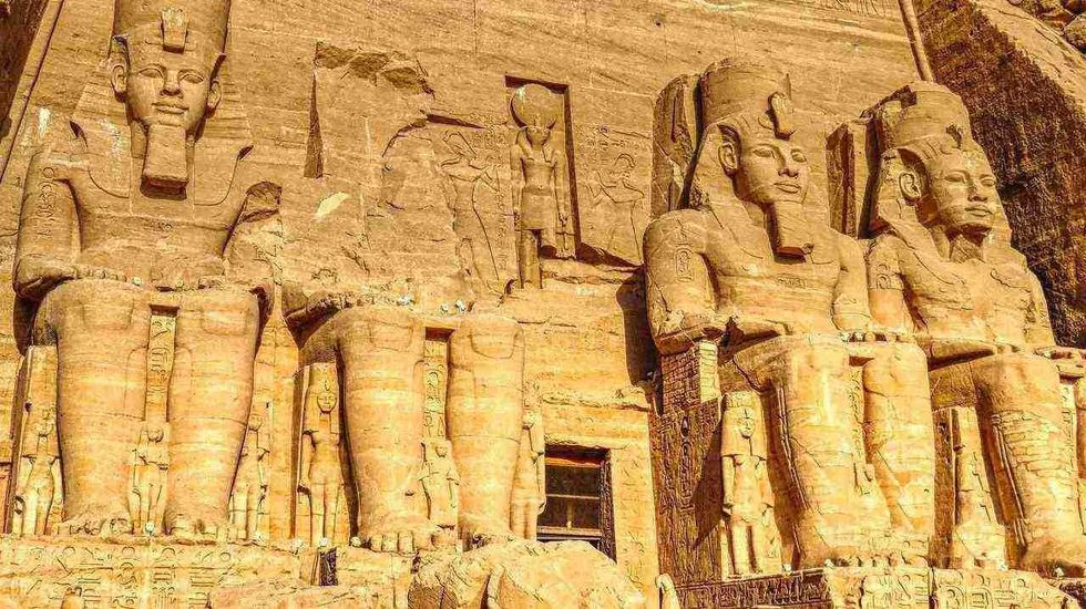 100 Egyptian Last Names With History And Meanings | Kidadl