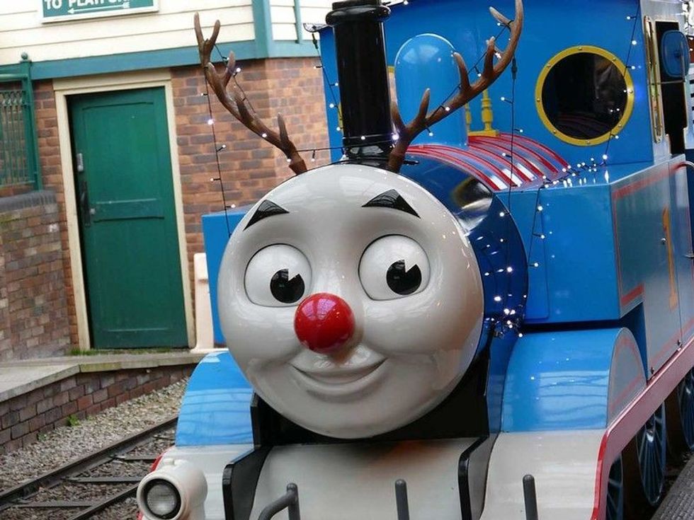 How To Make A Thomas The Tank Engine Cake That Kids Will Love | Kidadl